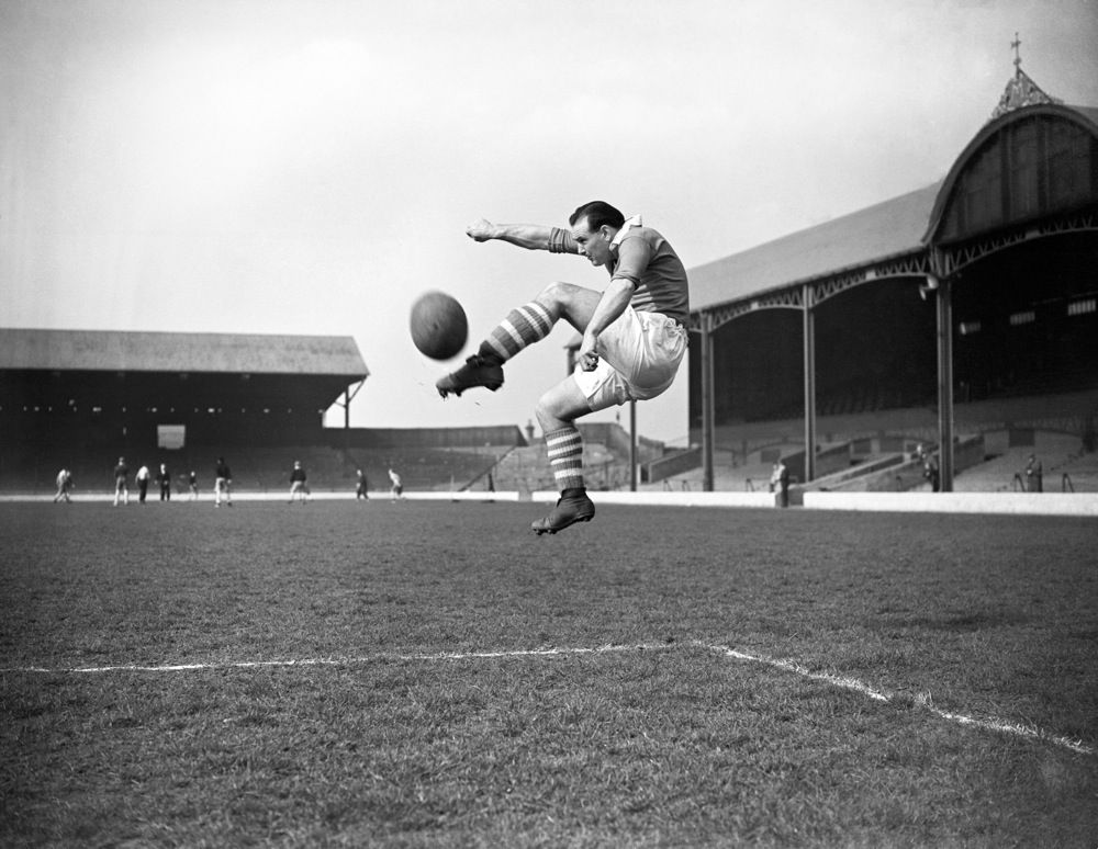 George Hardwick (Middlesbrough, Keith Maddison, 2000) – North East Statues