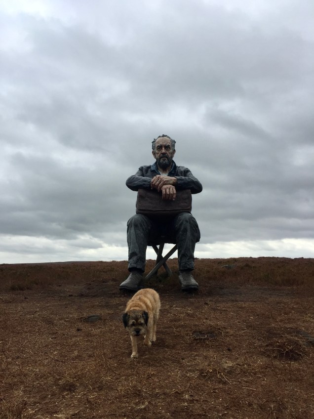 Seated Figure (Castleton Rigg, Sean Henry, 2017) – North East Statues