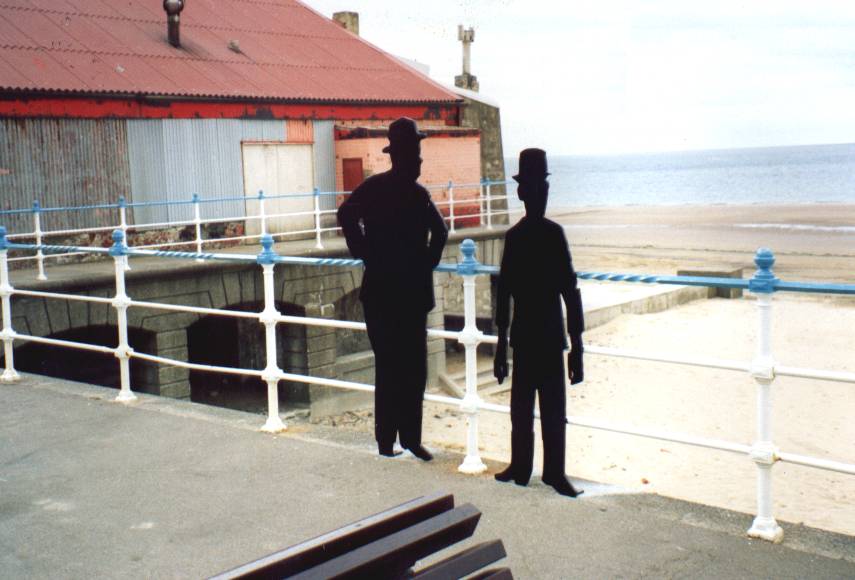 Showtime (Redcar, John Clinch, 1997) – North East Statues